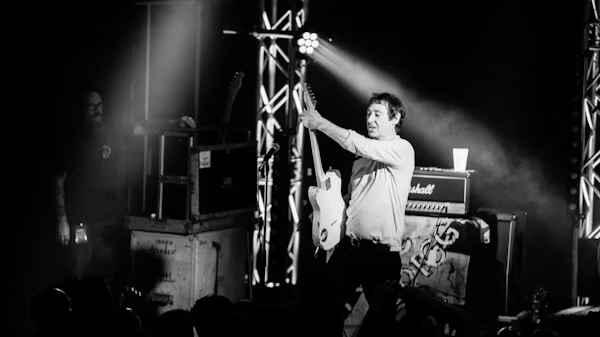 Navigating The Future Of Independent Music Bands As A Career - Mentoria